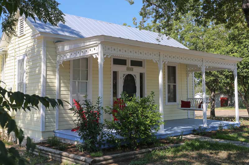 Calico Cottage - Fredericksburg Texas